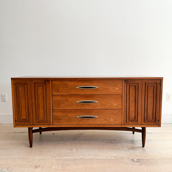 Atomic Furnishing Design