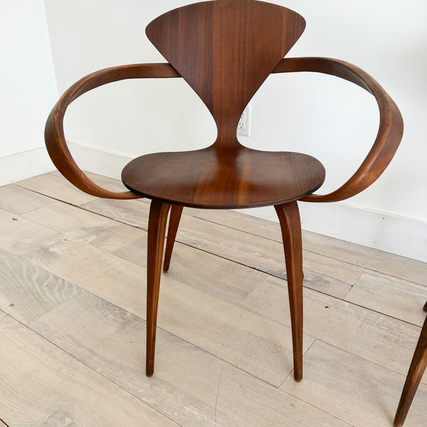 Atomic Furnishing Design