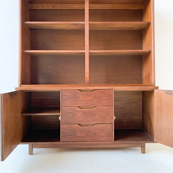 Mid Century Modern Hutch by Stanley – Atomic Furnishing & Design